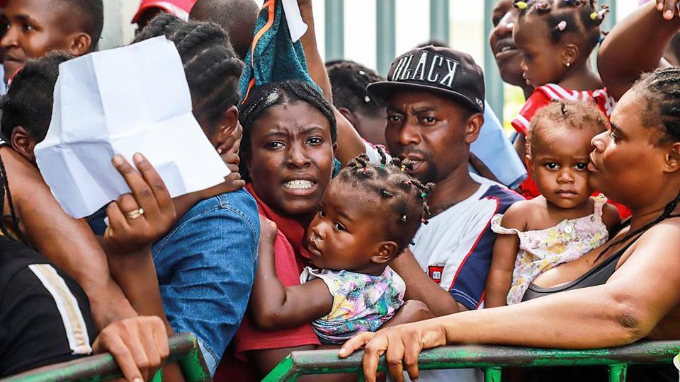 Migrantes africanos varados en México en su camino a EE. UU. - CGTN en ...