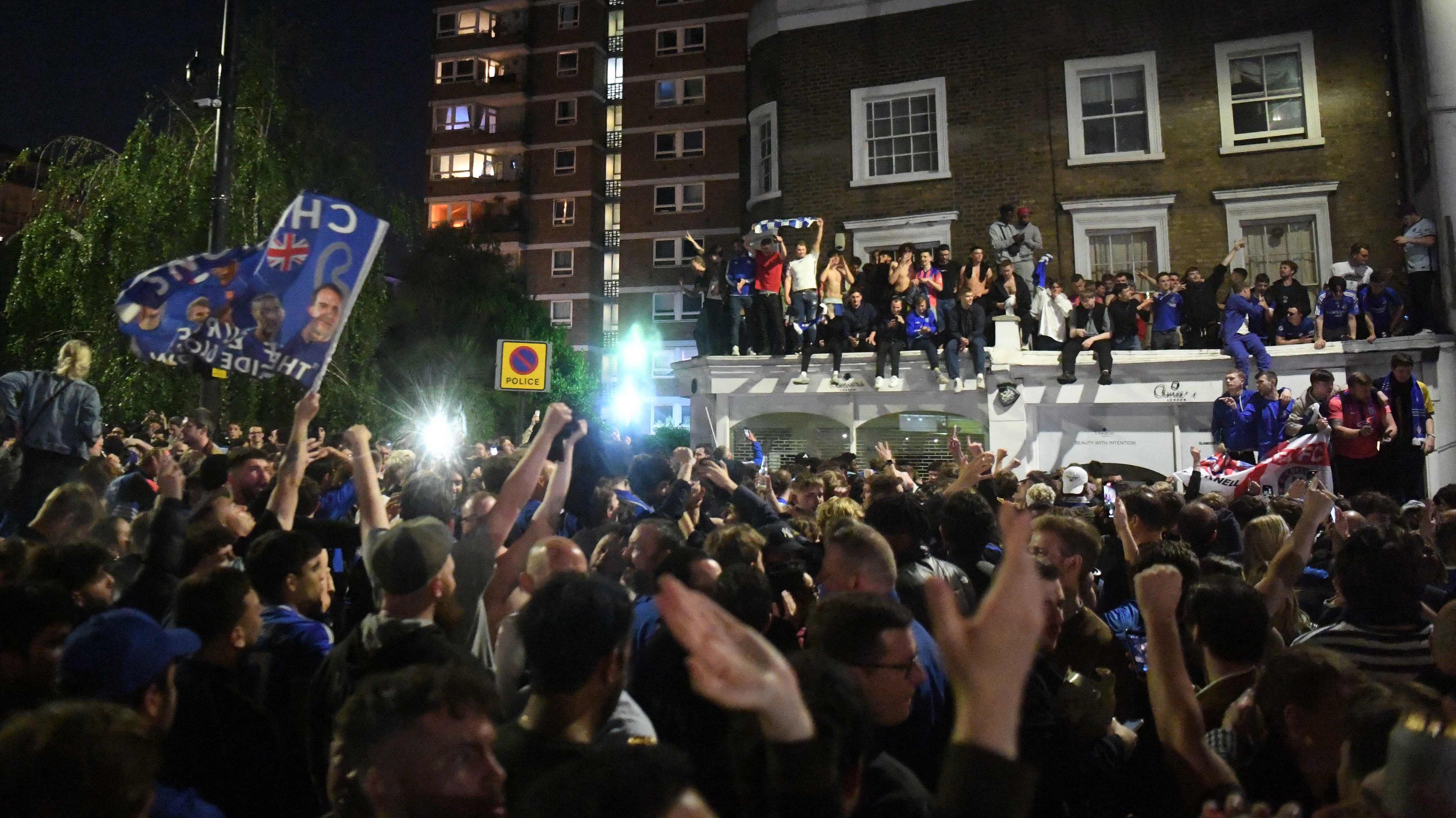 Hinchas del Chelsea celebran en Londres el triunfo de su equipo - CGTN ...