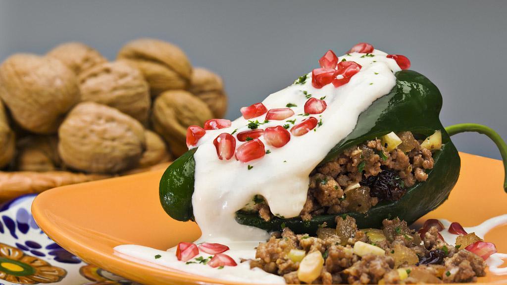 ¿Helados con carne? El chile en nogada se reinventa tras 200 años de ...