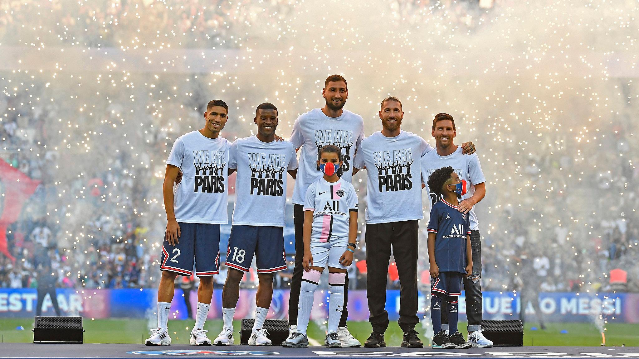 El PSG presenta a la afición a su nuevo fichaje estrella, el argentino ...