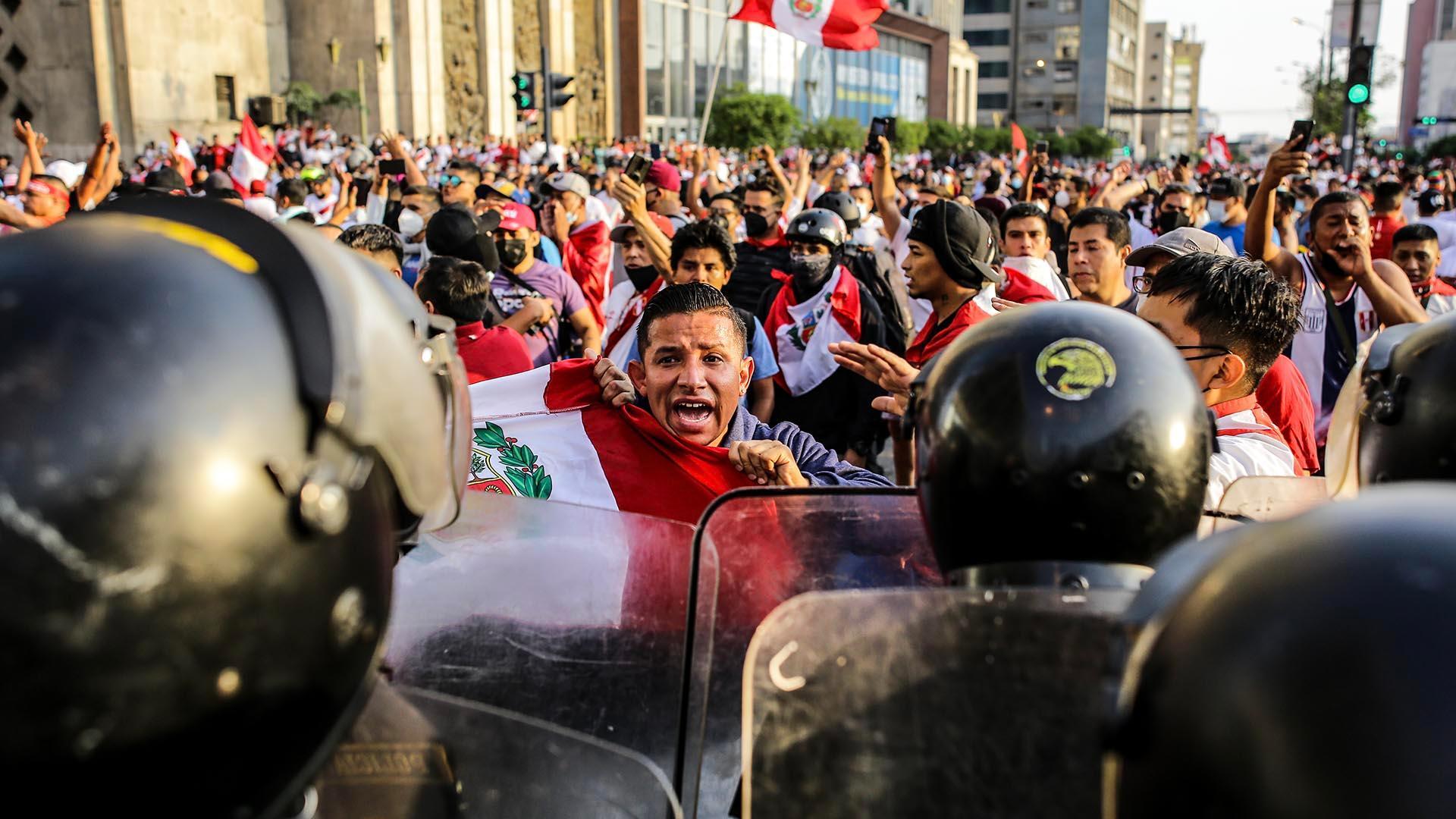 Las protestas sociales golpean al Gobierno del Perú - CGTN en Español