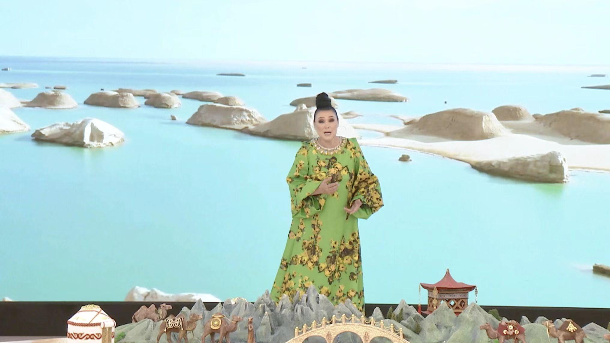 Xi Jinping y Tokayev asisten a una representación de la canción ...