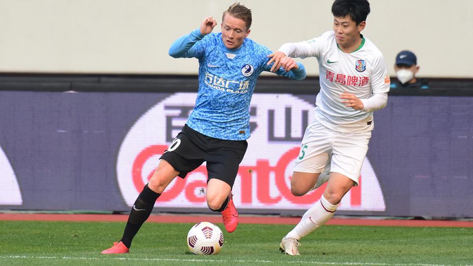 Dalian Pro 4 - Qingdao 1 en la Superliga China - CGTN en Español